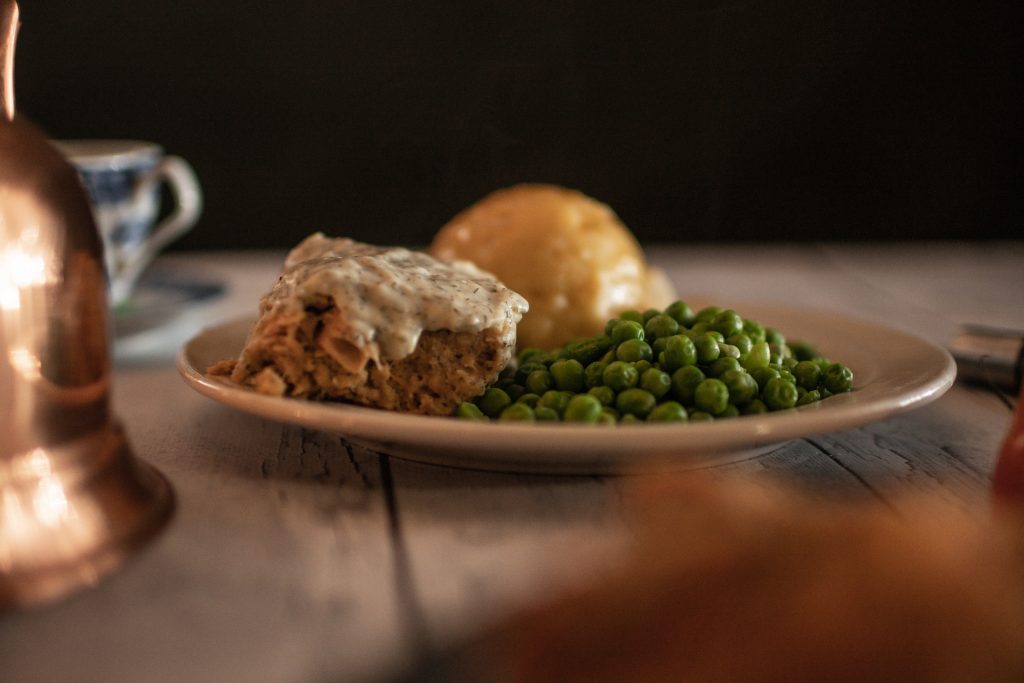 Hot Meals - Anna Mae's Bakery and Restaurant